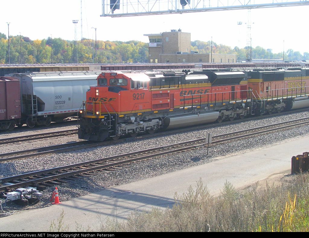 BNSF 9217